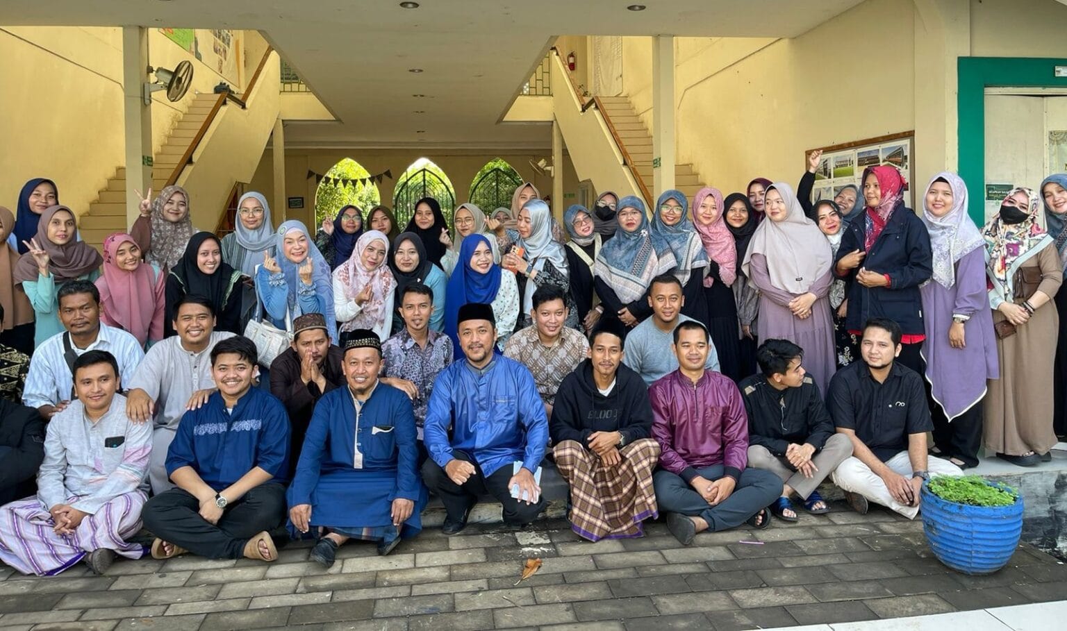 Perkuat Kerja Sama, Komite Sekolah Bosowa Al Azhar Cilegon Silaturahmi ...