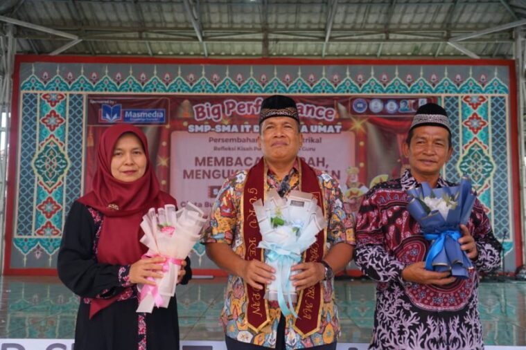 SMP-SMA IT Dinamika Umat Gelar Big Performance
