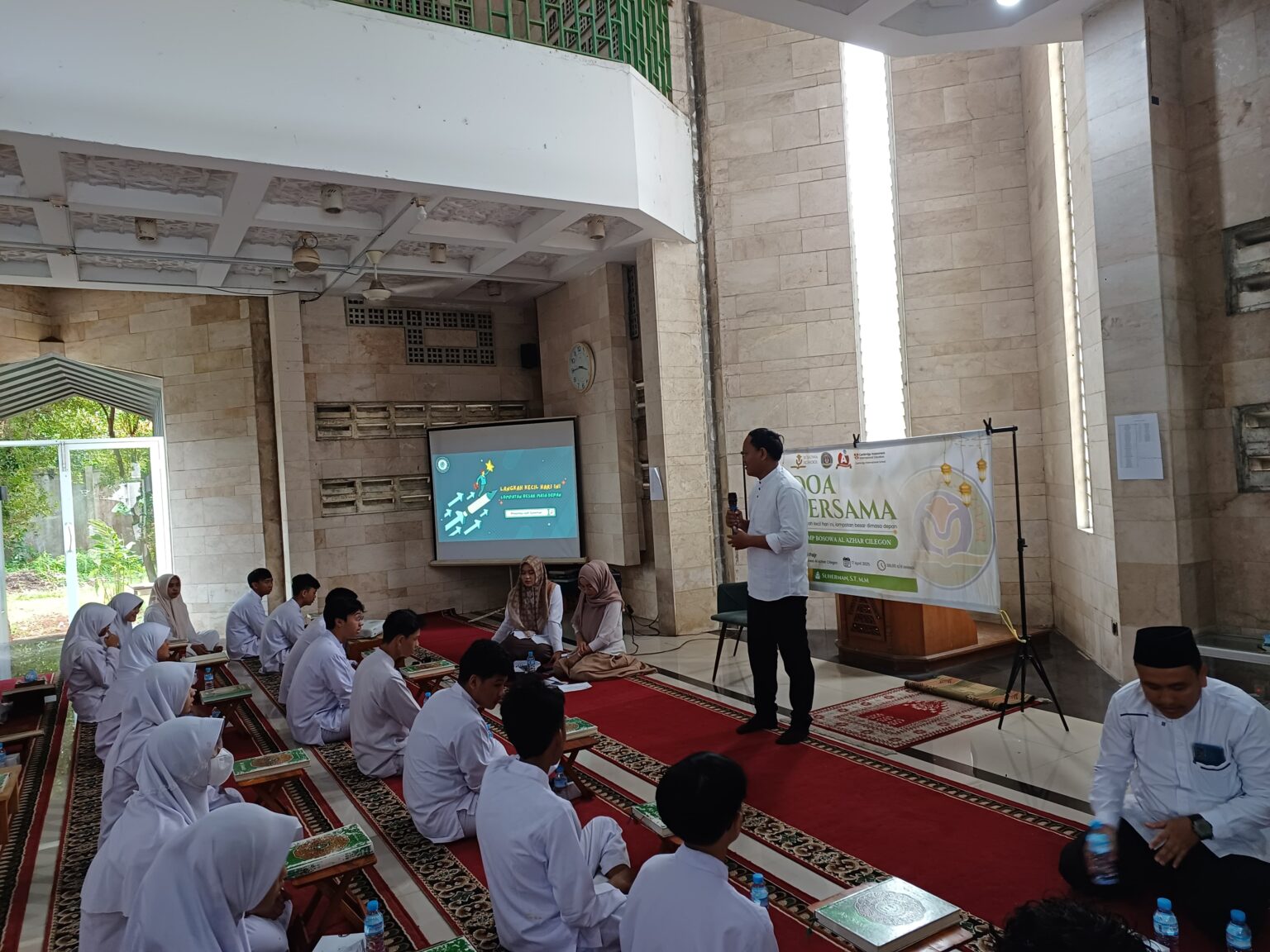 Doa Bersama Sambut Sumatif Akhir Jenjang, Siswa SMP Bosowa Al Azhar ...
