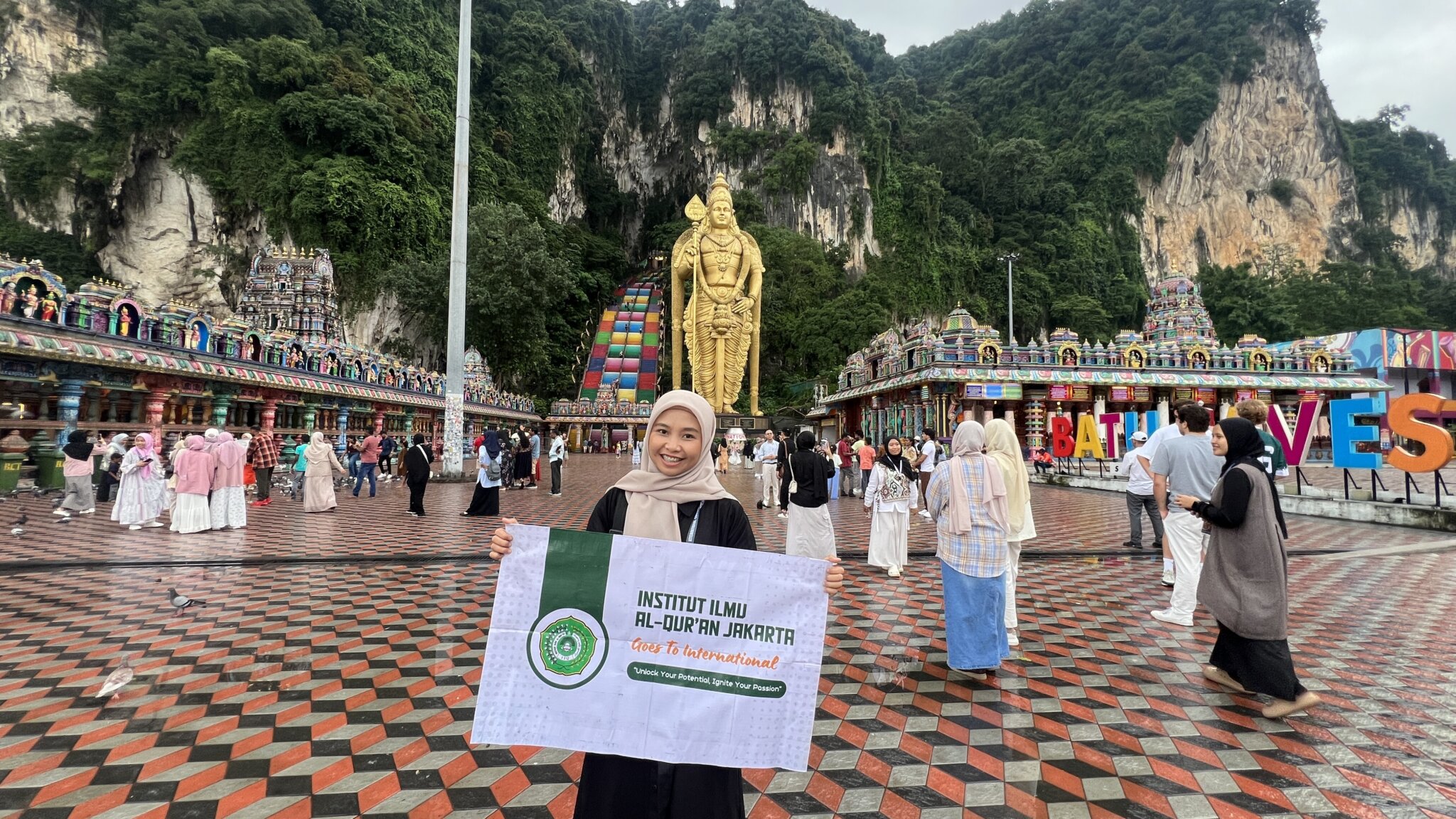 Menelusuri Jejak Sejarah, Delegasi Santri Mendunia Kunjungi Batu Caves ...
