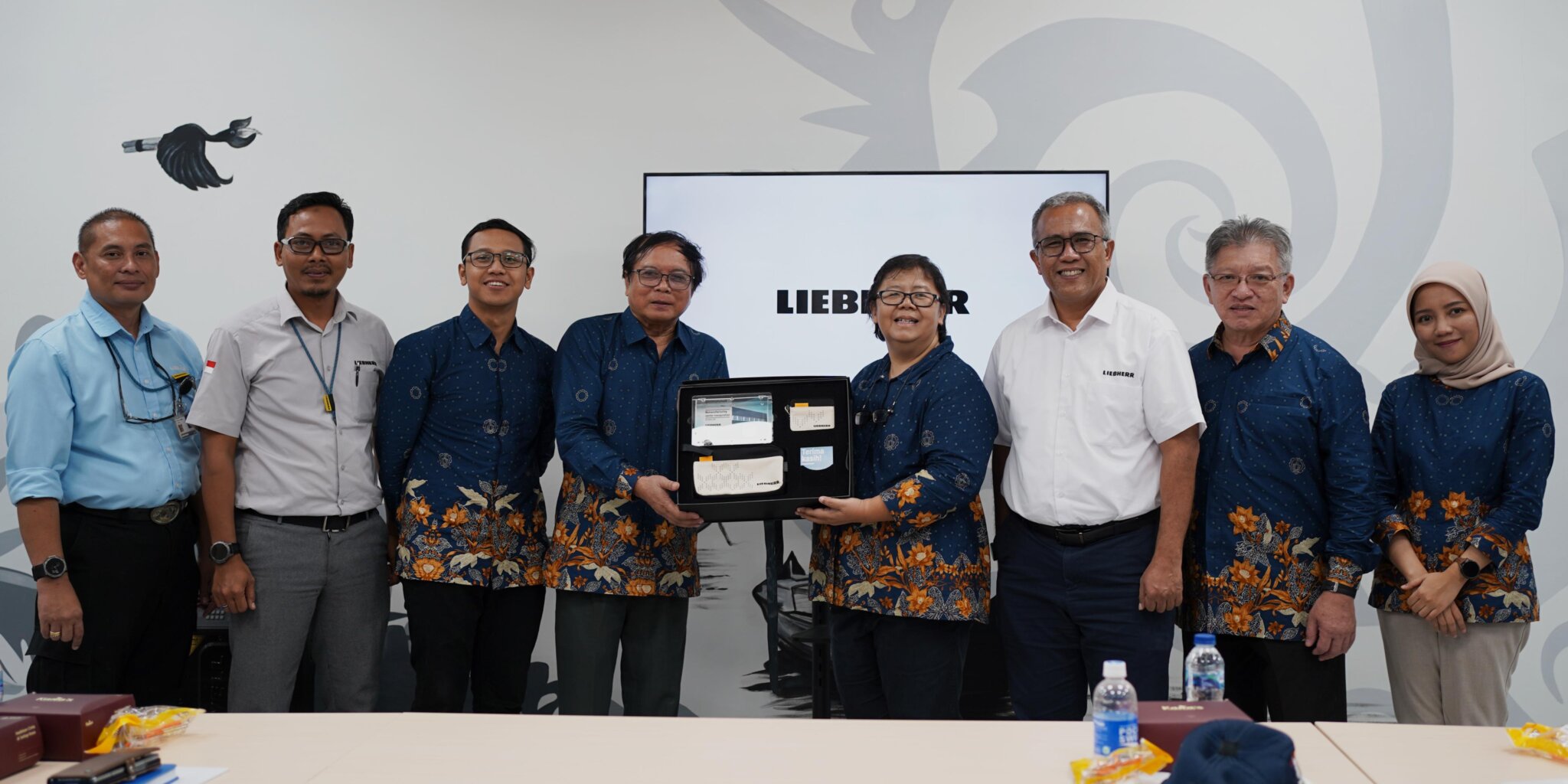 Liebherr Indonesia Sambut Kunjungan Industri Laboratorium Manufacturing ...