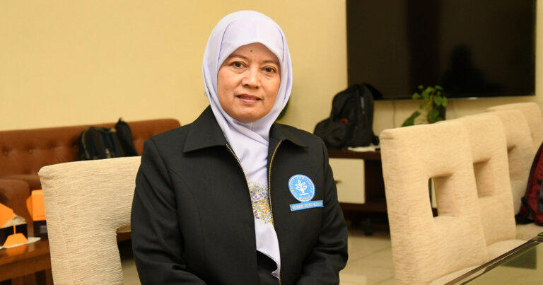 Nama Profesor IPB University Diabadikan Jadi Nama Tanaman Hias Berdaun ...