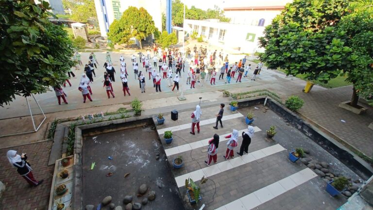 SMP dan SMA Bosowa Al Azhar Cilegon Gelar Peringatan Hari Anak Nasional ...