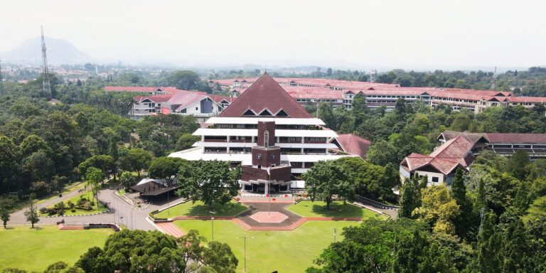 IPB University Miliki 353 Profesor, Ini Tiga Fakultas dengan Guru Besar ...