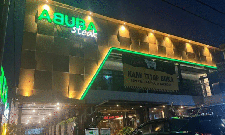 33 Tahun Mengukir Rasa: Abuba Steak Cipete Hadir dengan Wajah Baru!